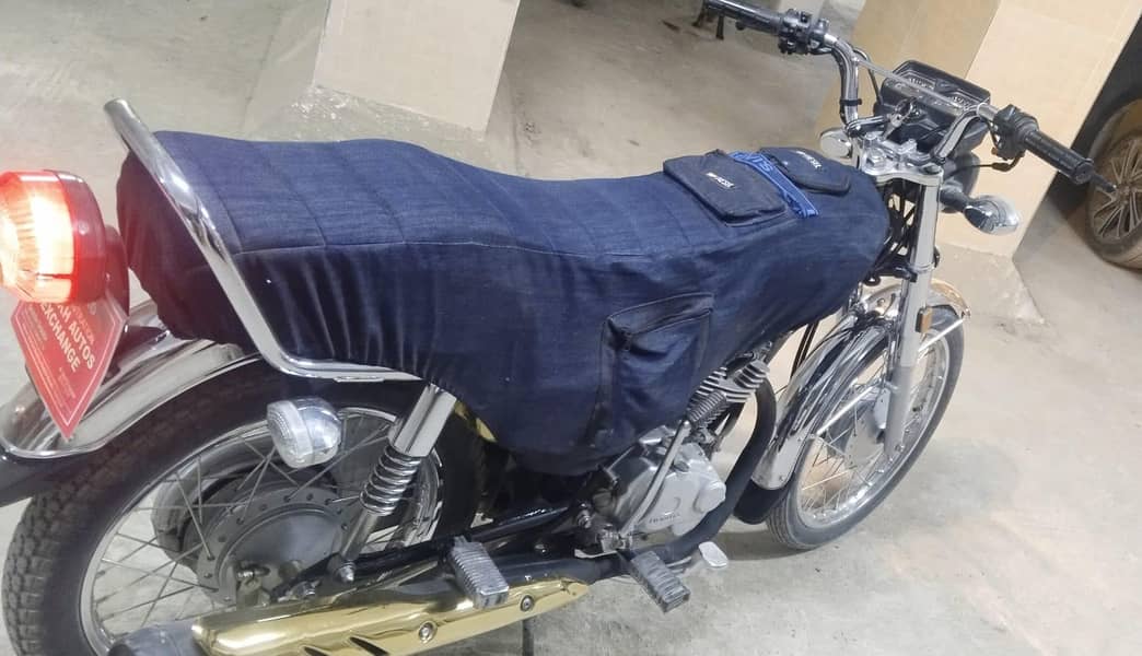 125 golden edition self start - Standard - 1110343201