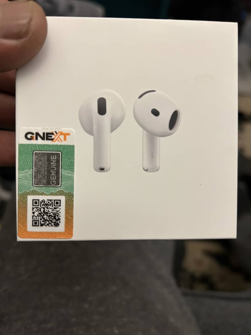 AirPods 4 - Earphones - 1110345733