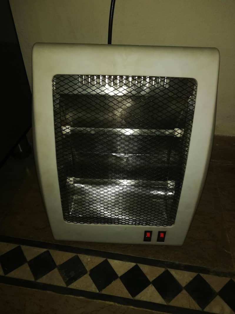400 watt and 800 watt electric heater - Heaters - 1110346020