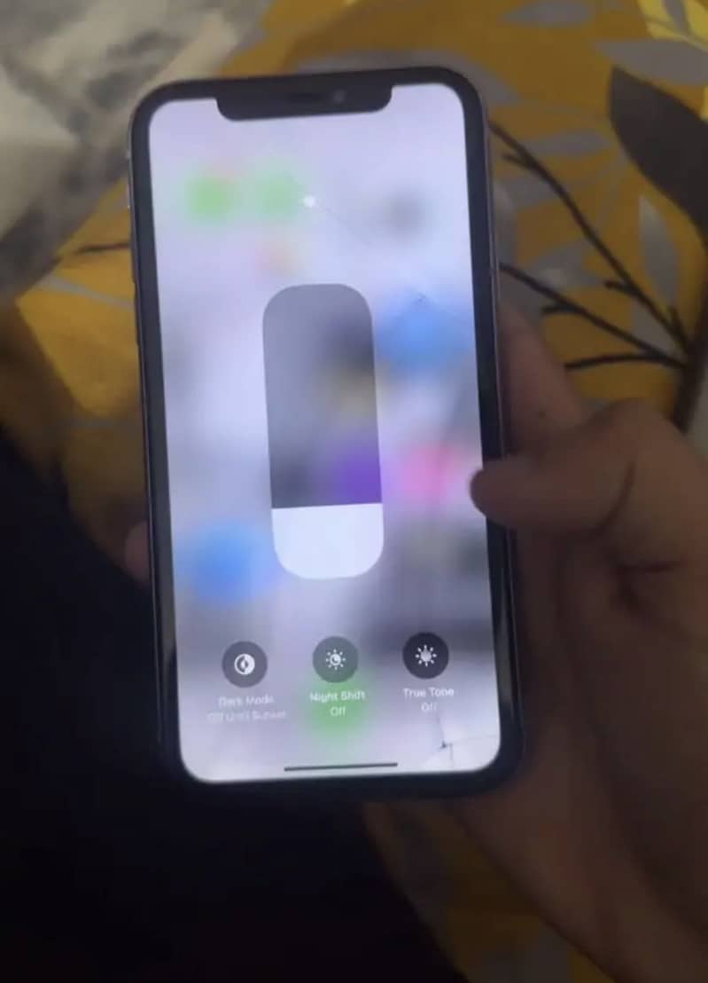 iPhone 11 - Mobile Phones - 1110348310