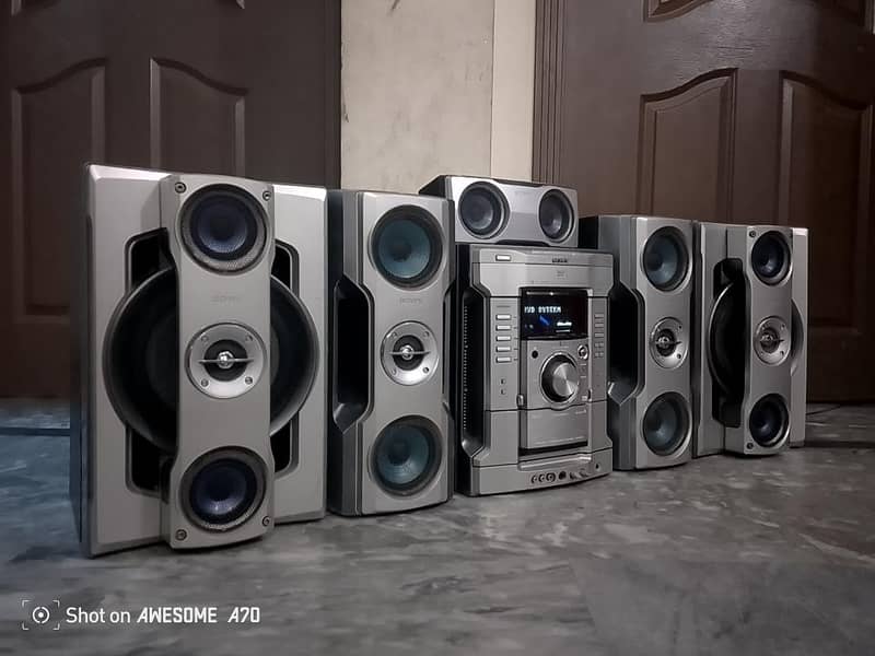 Sony mhc-gn88d hi-fi component sound system with remote - Speakers ...