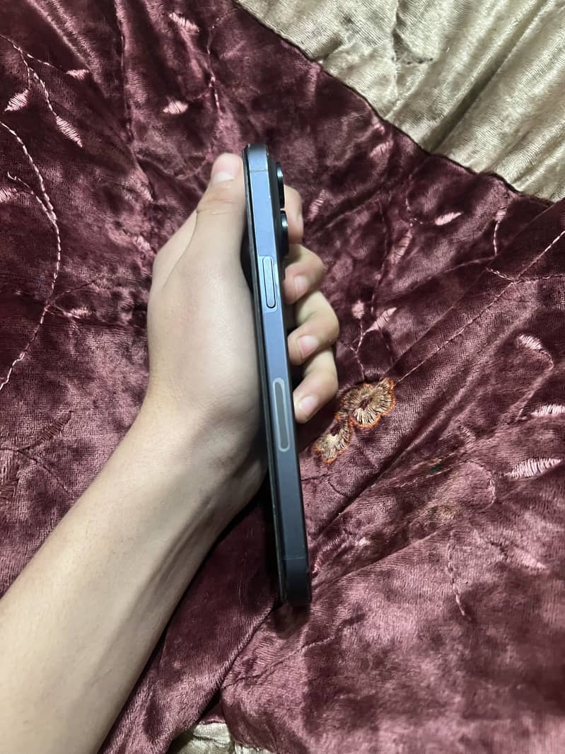 I phone 15 pro max 1TB - Mobile Phones - 1110349606