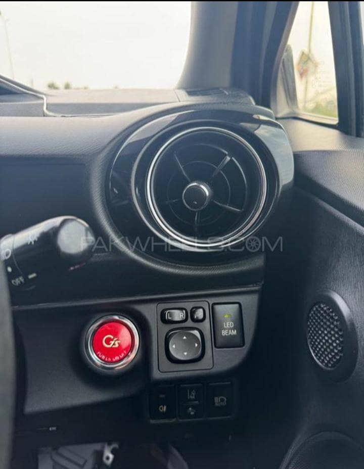 Aqua GS - Cars - 1110349909