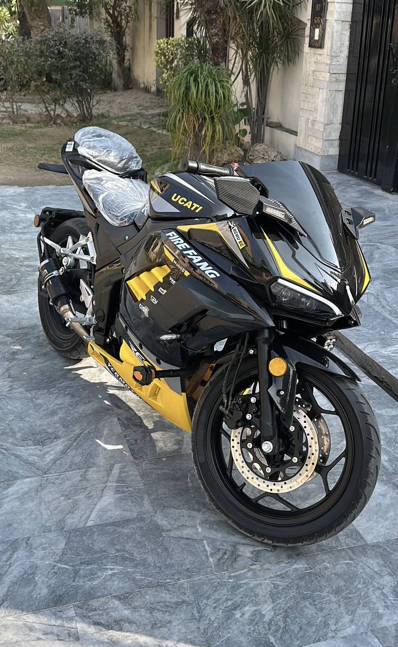 Ducati GT Edition 250cc - Sports & Heavy Bikes - 1110357283