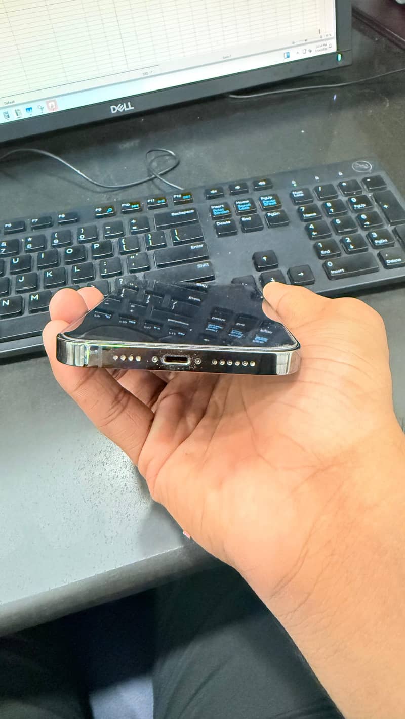 Iphone 13 pro max - Mobile Phones - 1110360236