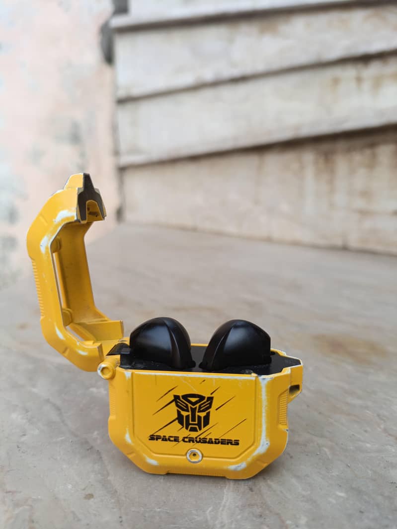 Bumble Bee Air buds original Transformer edition T-12 - Earphones ...
