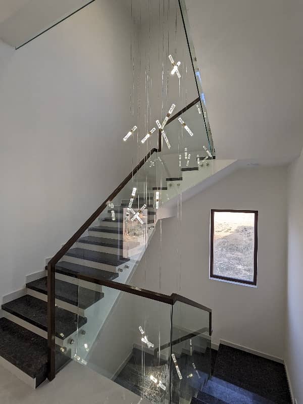 300 Yards Well Planned Bungalow - Houses - 1110377709