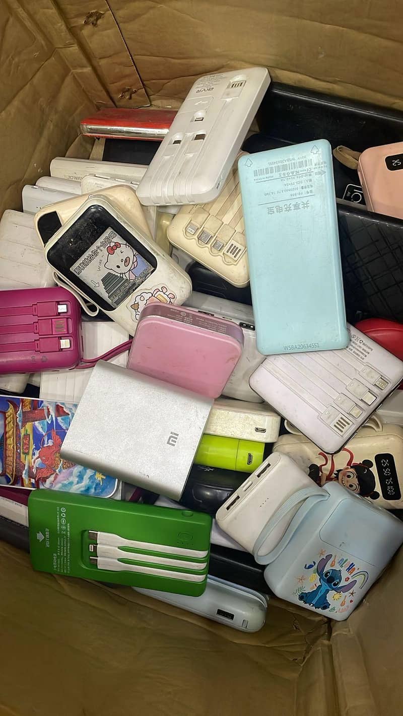 Branded Powerbank 5000/10000 - Power Banks - 1110377956