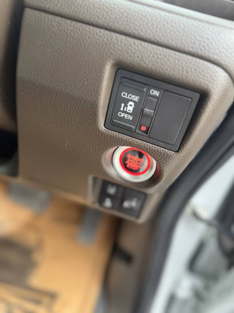 Honda N Box - Cars - 1110378064