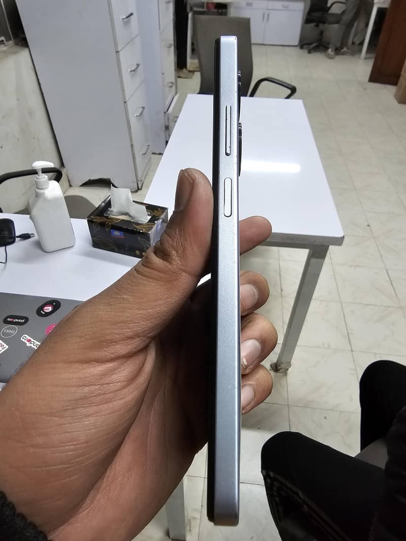 infinix smart 8 - Mobile Phones - 1110379404