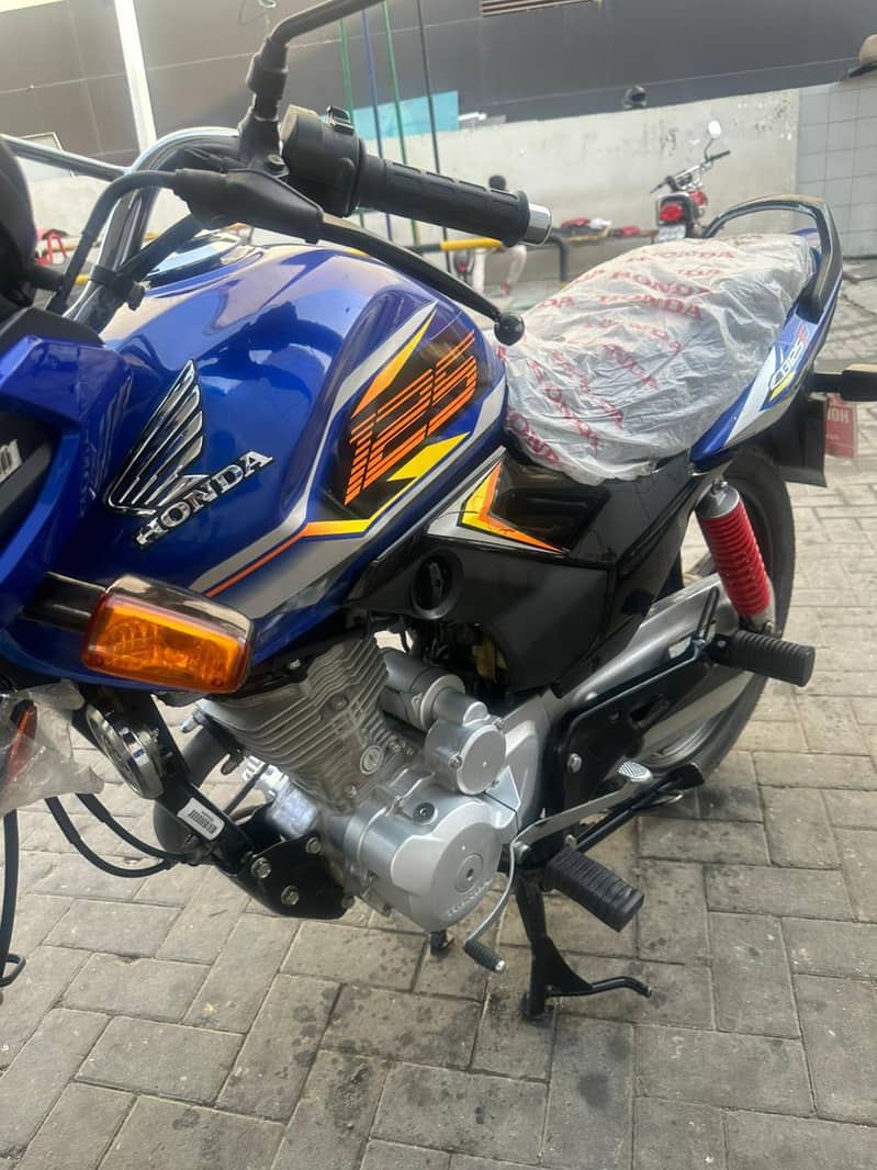 urgent new bike Selling - Standard - 1110379988