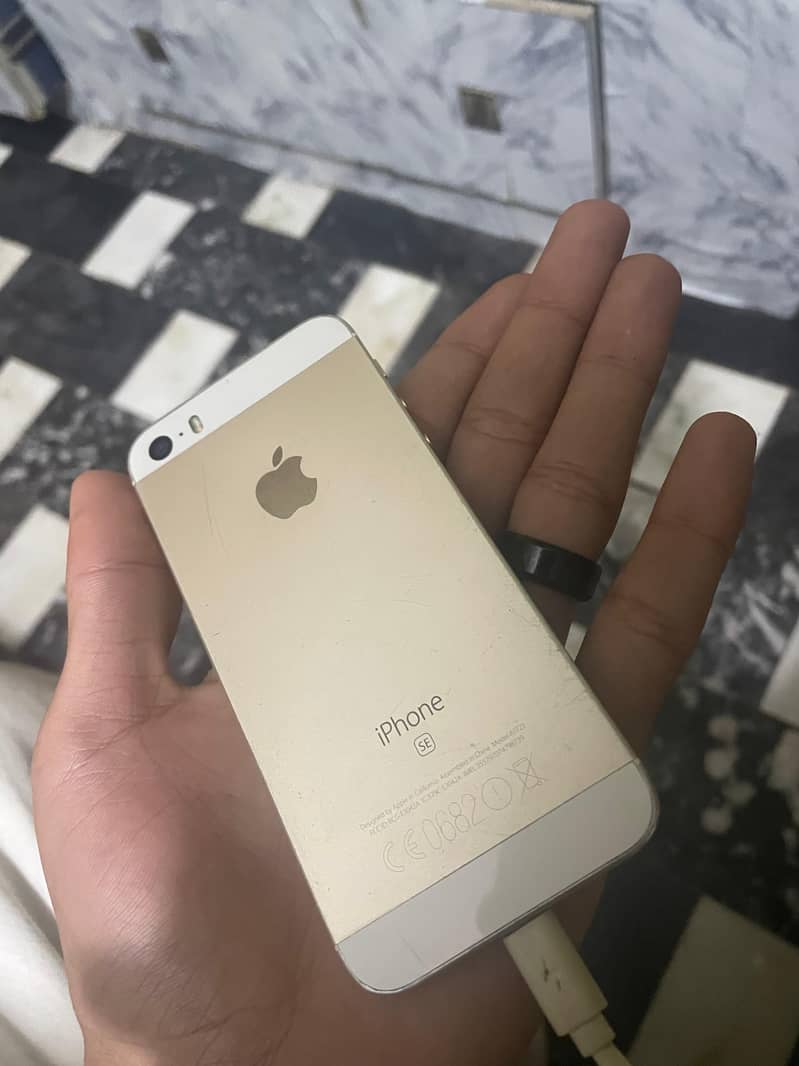 iphone se 2016 all ok hai non pta - Mobile Phones - 1110380884