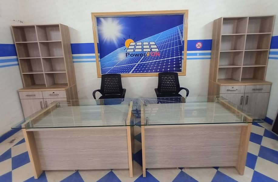 Strong & Clean Lamination Board Executive Office Table with Glass Top ...