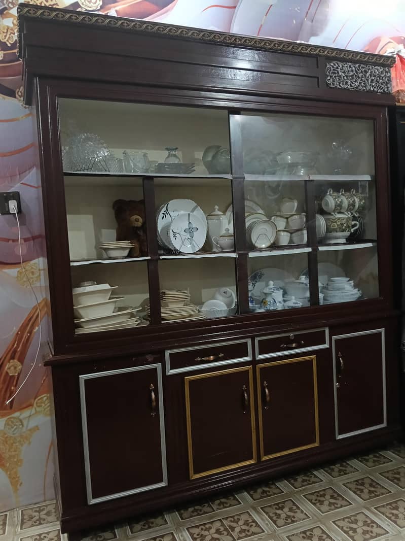 beds set sofa set for sale new condition lakri ka mazbot bna Howa hai ...