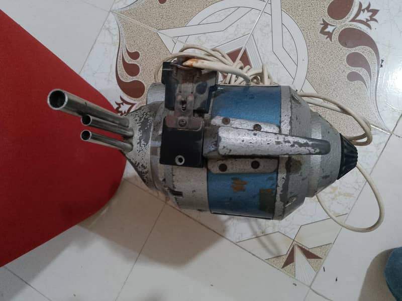 cutting machine - Sewing Machines - 1110382267