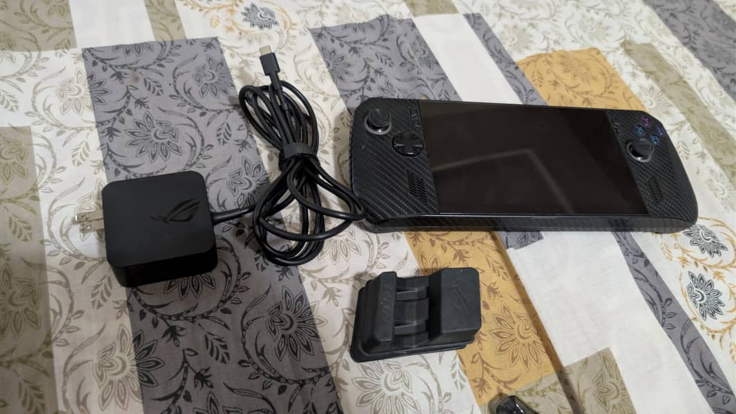 Rog Ally X gaming Handheld PC - Gaming Consoles - 1110382385