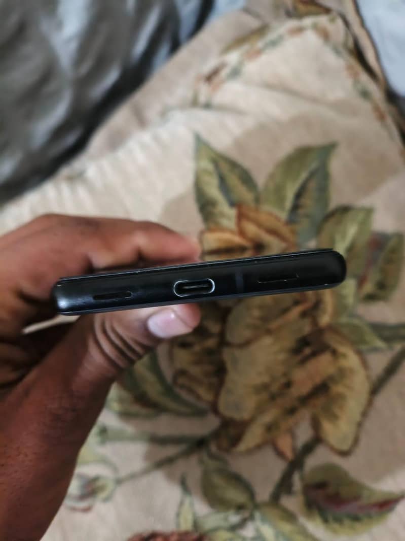 Google pixel 6a 10/10 condition urgant sale - Mobile Phones - 1110385502