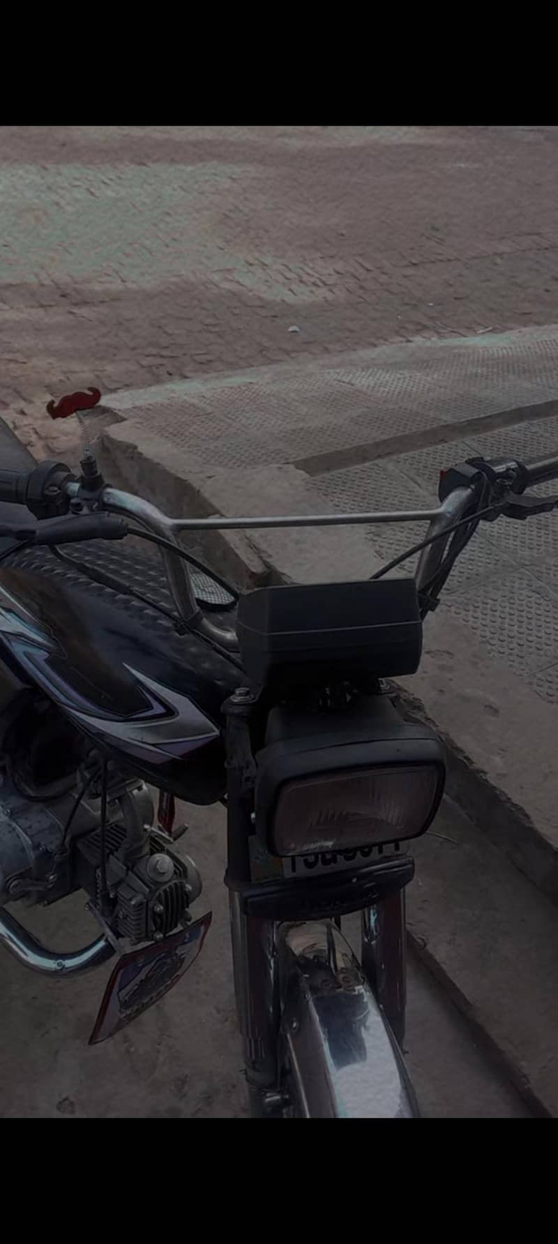 crown master 1 month pehla engine howa ha - Other Motorcycles - 1110401535