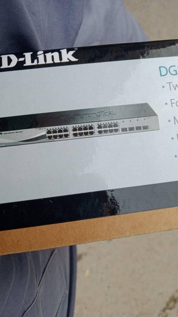 D-Link - Networking - 1110402171