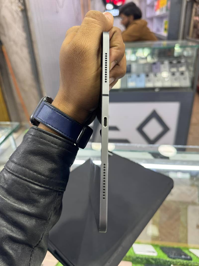 1st Generation 11-inch iPad Pro - Tablets - 1110403416