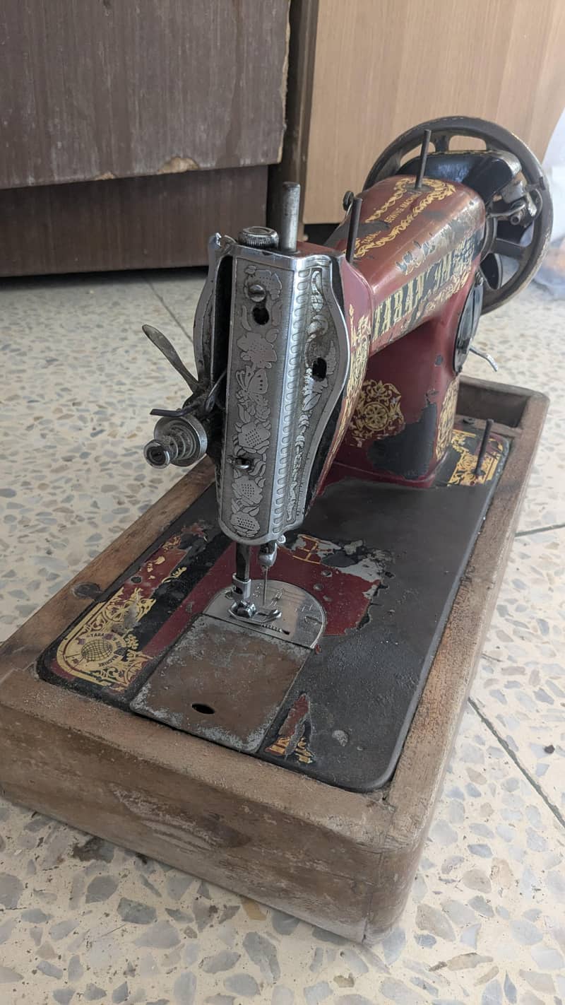 sewing machine - Sewing Machines - 1110404838
