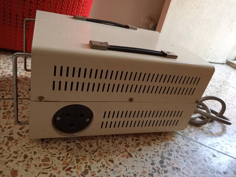 Stabilizer ( Universal ) - UPS - 1110406888