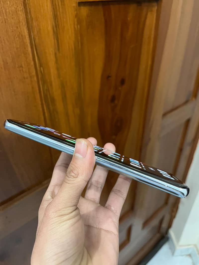 one plus 9 pro 5g dual sim 10/10 - Mobile Phones - 1110417512