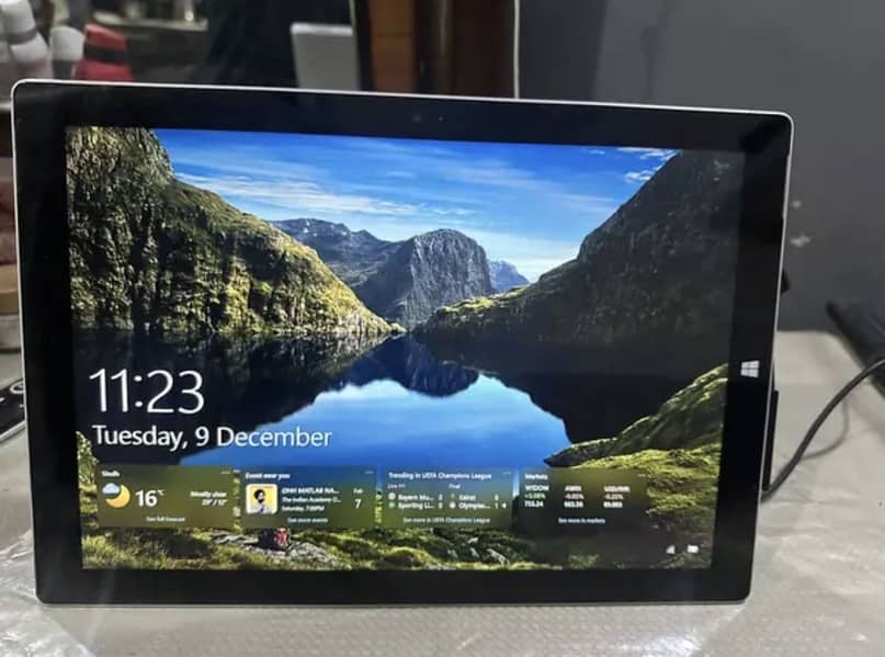 Surface Pro 3 i5 4th generation 4300u window 10 - Laptops - 1110421087