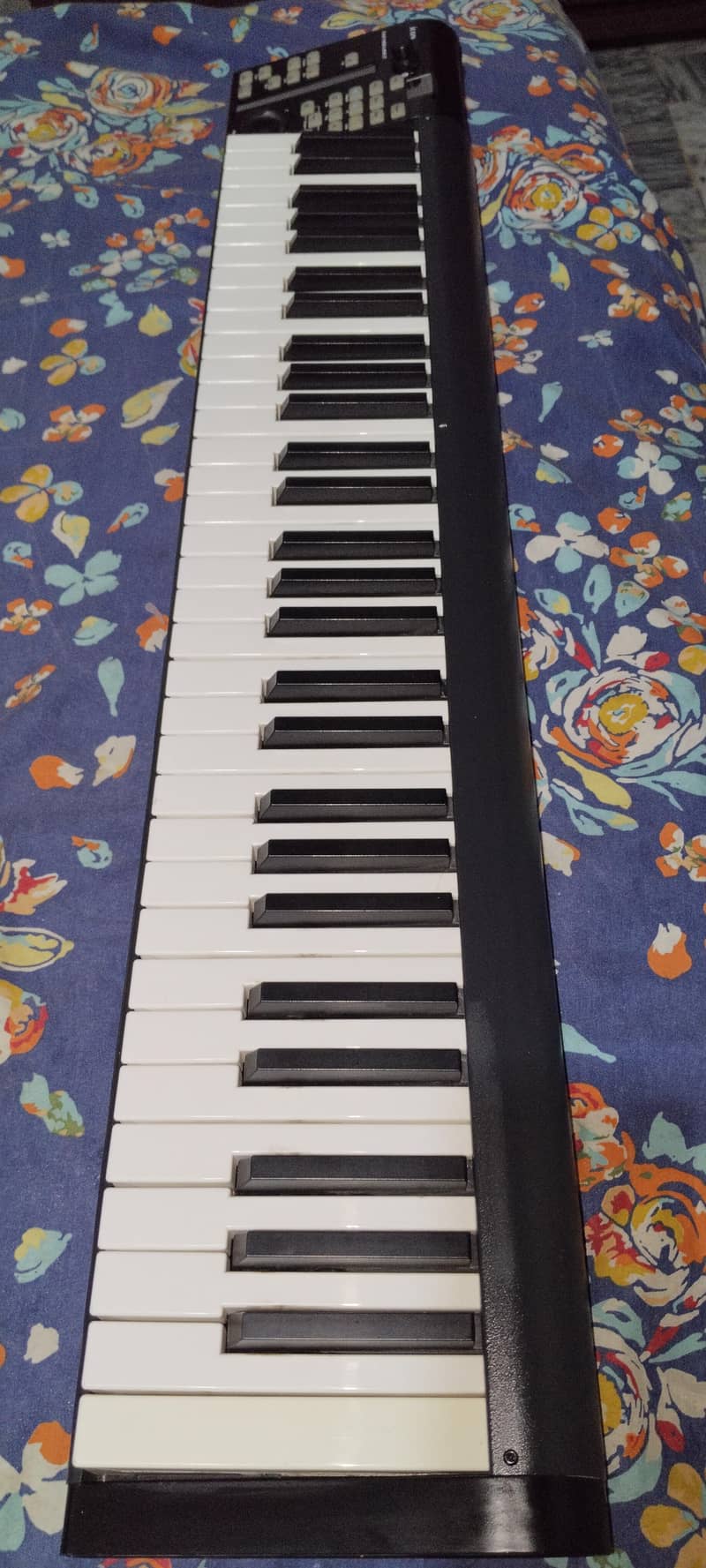 icon 61 midi keyboard. - Musical Instruments - 1110133728