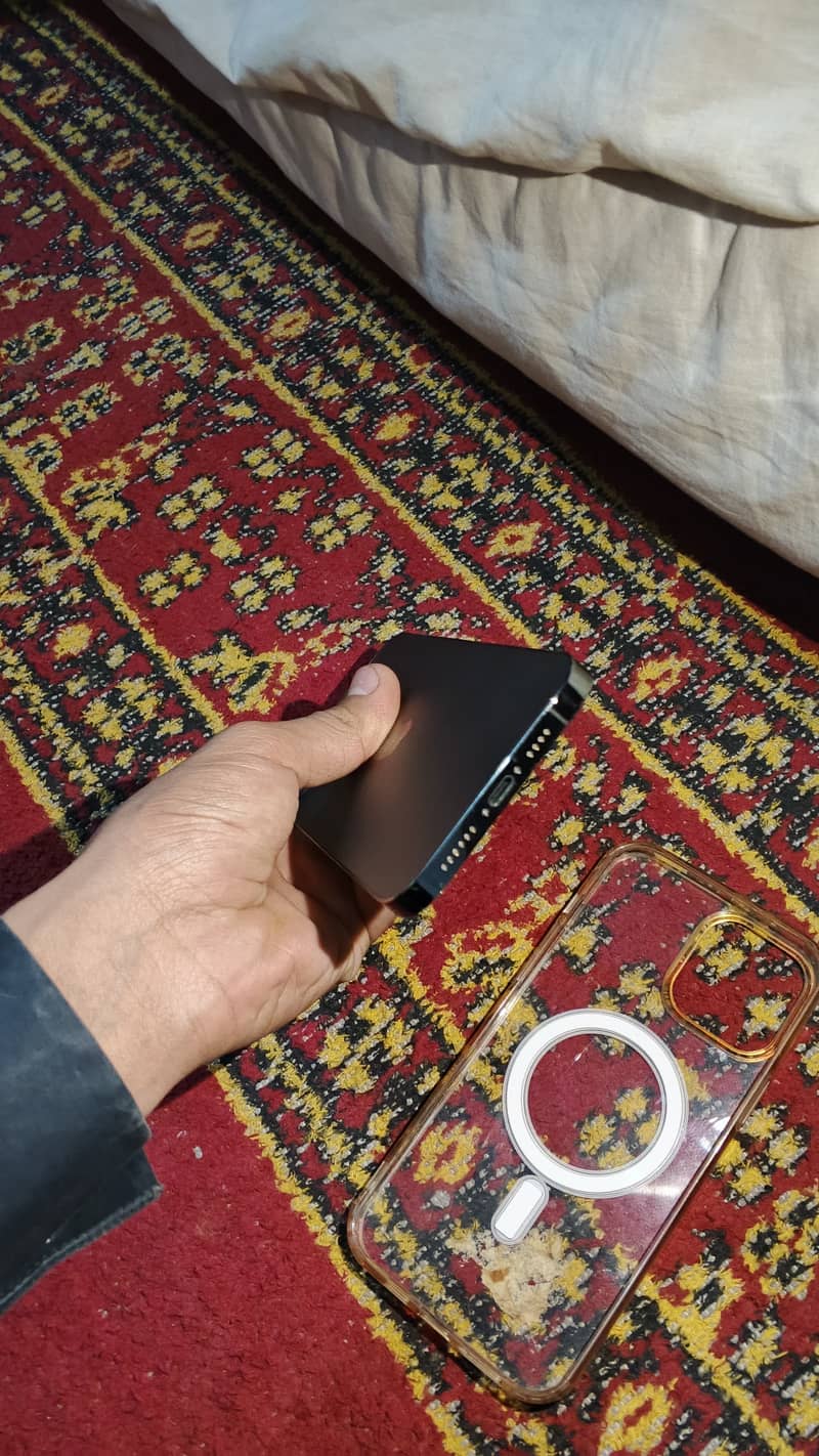 Iphon13 pro max jv 256 GB BH 85 waterpack 10/8 side na raf de lag lag ...