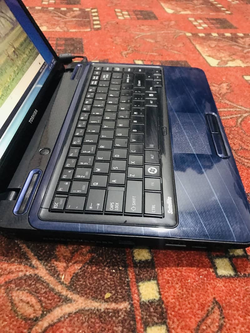 Core i5 - Laptops - 1110480786