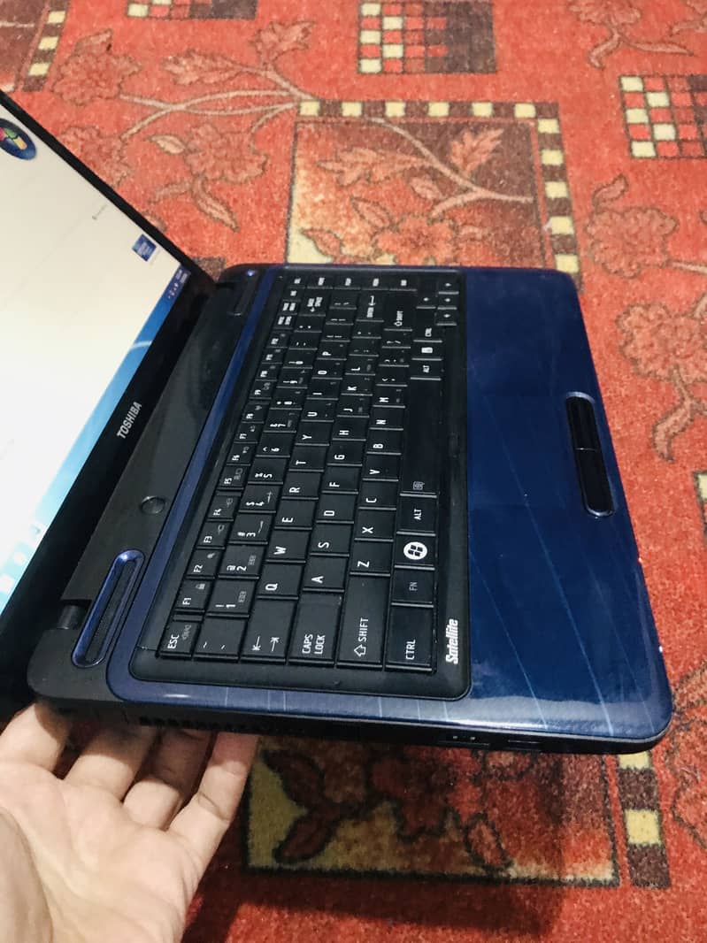 Core i5 - Laptops - 1110480786