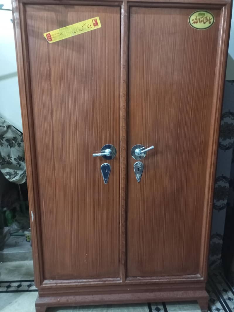 steel Almari fresh condition for sale - Wardrobes - 1110493241