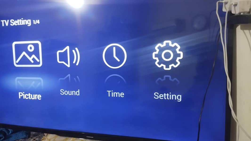 55 inch LCD Samsung - Televisions - 1110494736