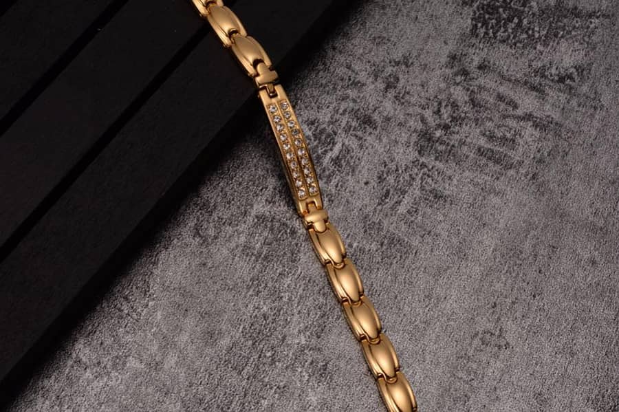 stainlesssteel braclet with Magnet sang e hadeed far infrared Negative ...