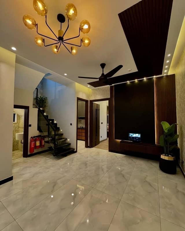 3 Years Installment Plan Luxury 5 Marla Brand New House In Park View ...