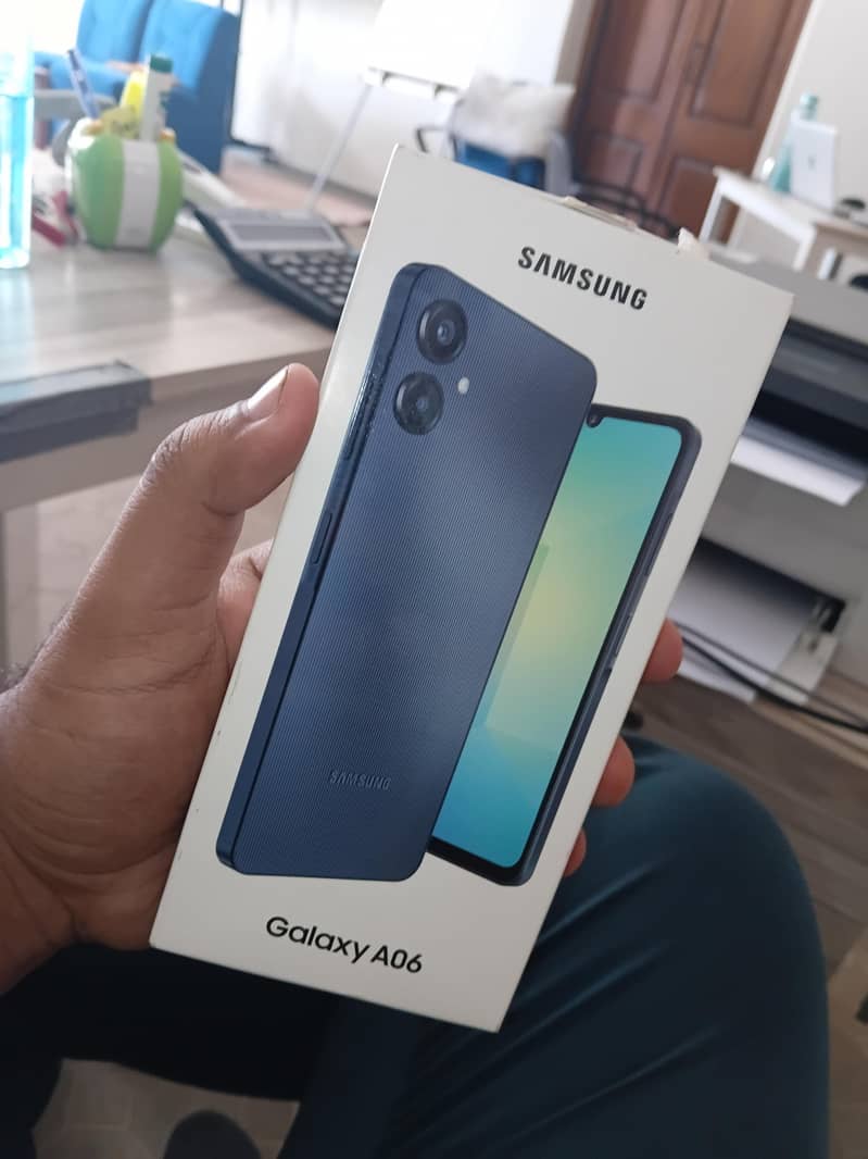 Samsung Galaxy A06 - Mobile Phones - 1110557580