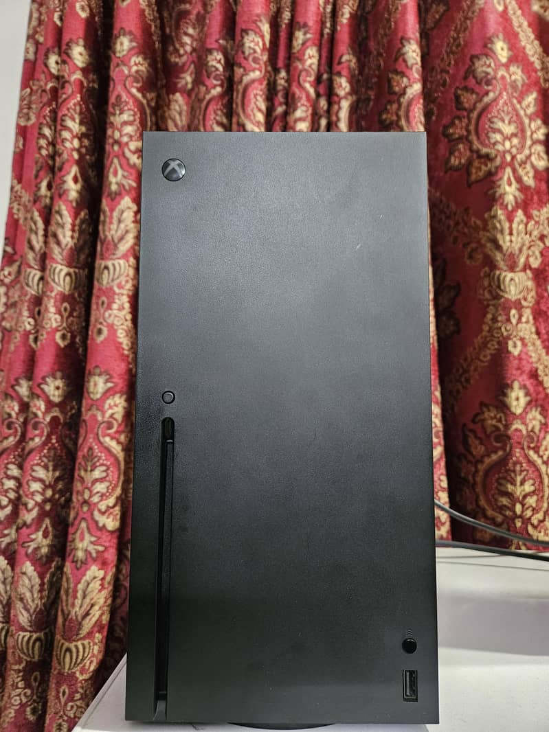 xbox series x 1 TB almost new from UK - Gaming Consoles - 1110564683