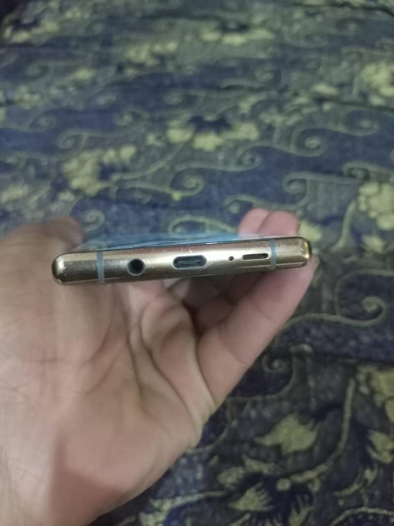 Arrows F52a 5G. PTA Approved Exchange possible - Mobile Phones - 1110572859