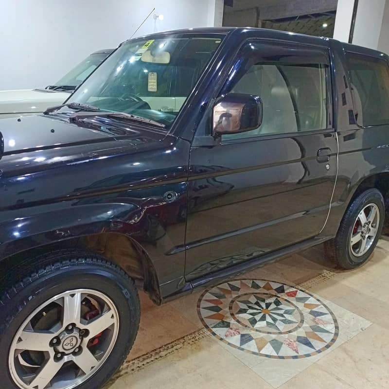Mitsubishi Mini Pejaro 2015 Limited Edition 660cc - Cars - 1110599660