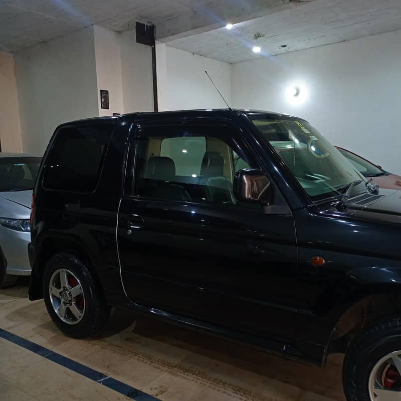 Mitsubishi Mini Pejaro 2015 Limited Edition 660cc - Cars - 1110599660