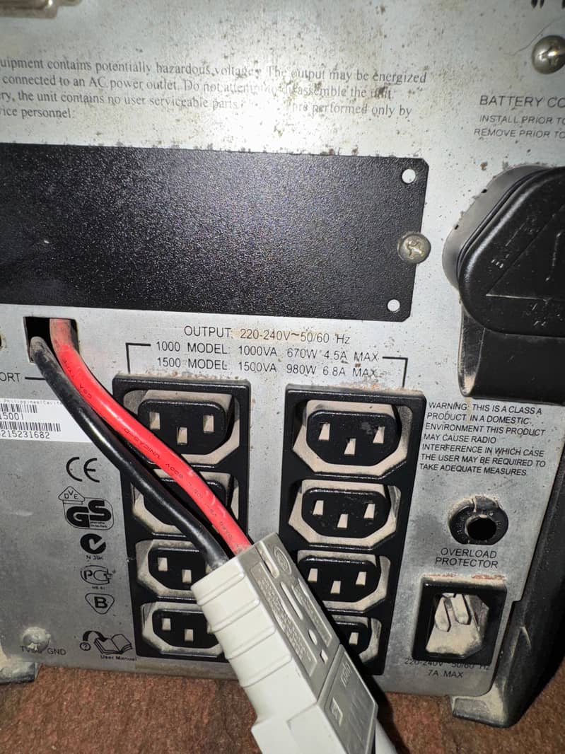 APC UPS - UPS - 1110606590