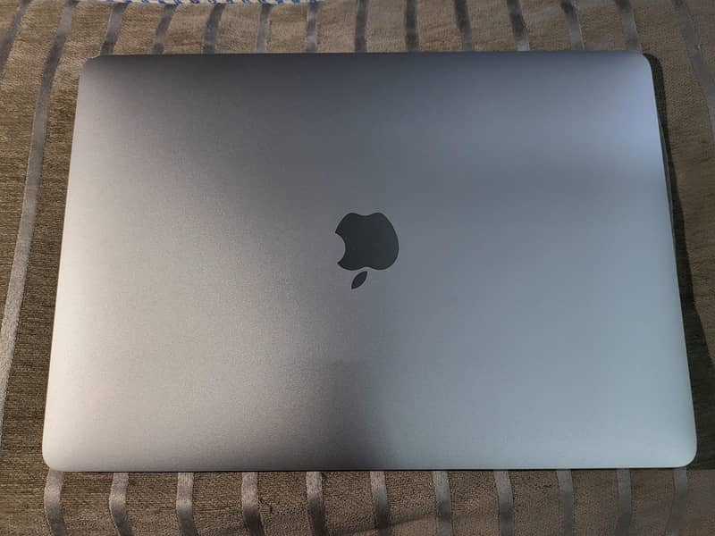 Macbook Pro 2019 Core i5 8/256gb touchbar for sale - Laptops - 1096517267