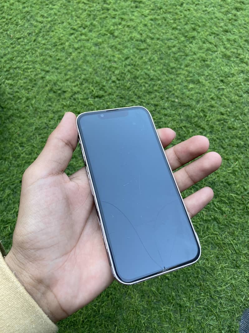 Apple iPhone 13 mini - Mobile Phones - 1110614298