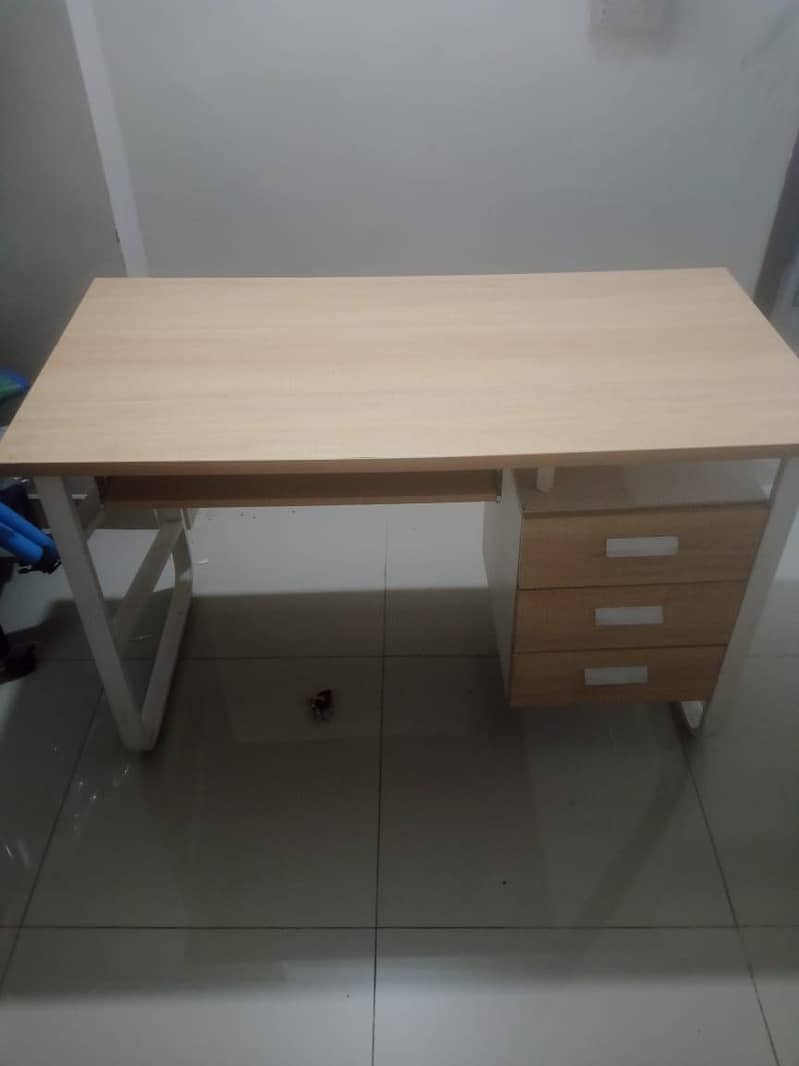 office table - Office Tables - 1110616073