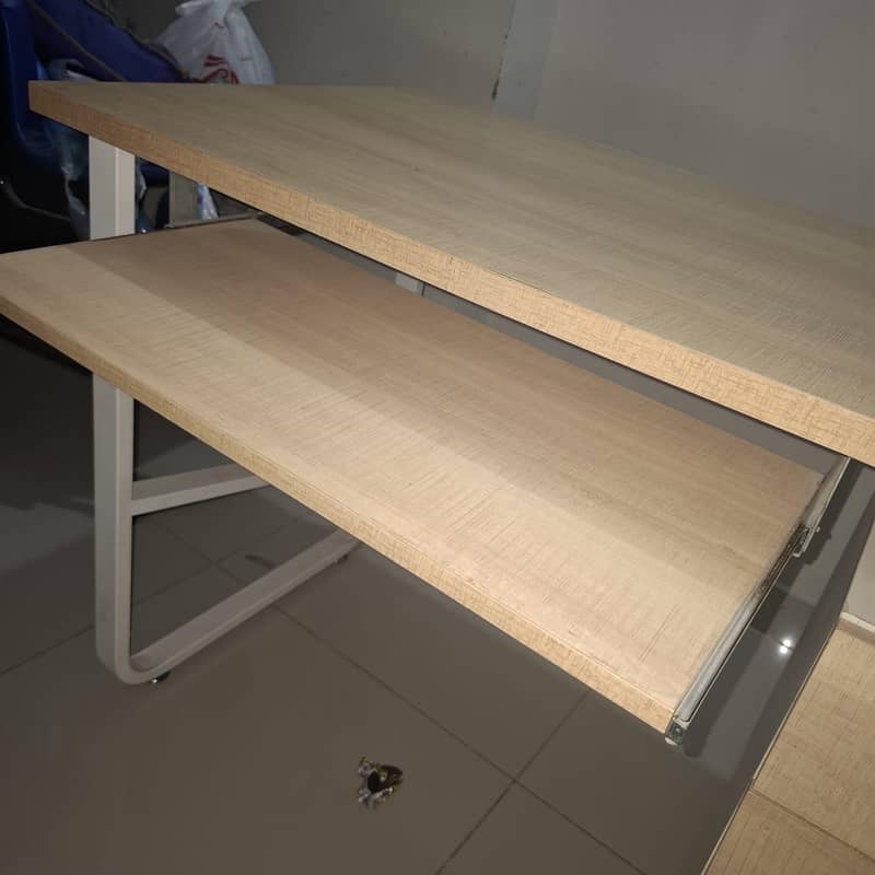 office table - Office Tables - 1110616073