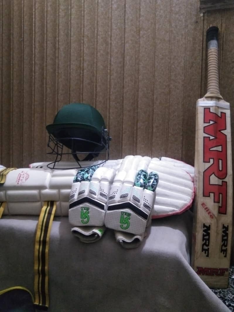 Cricket hard bowl kit - Sports Equipment - 1110617706