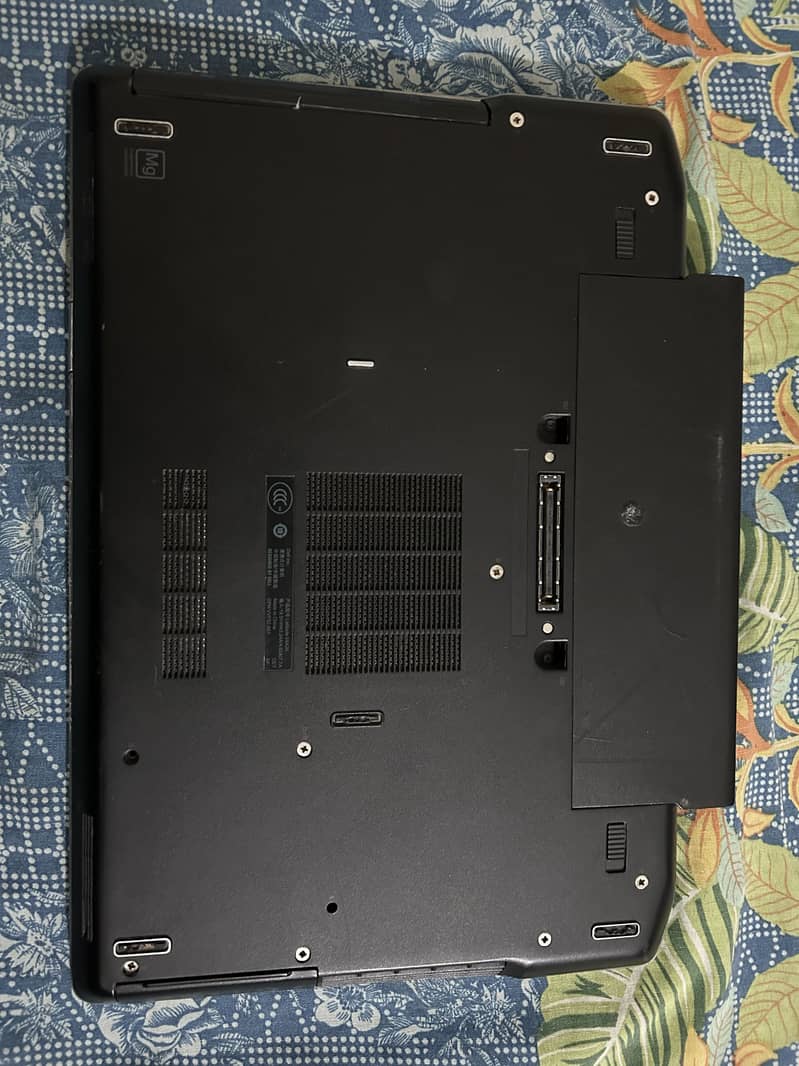 Dell laptop - Laptops - 1110618196