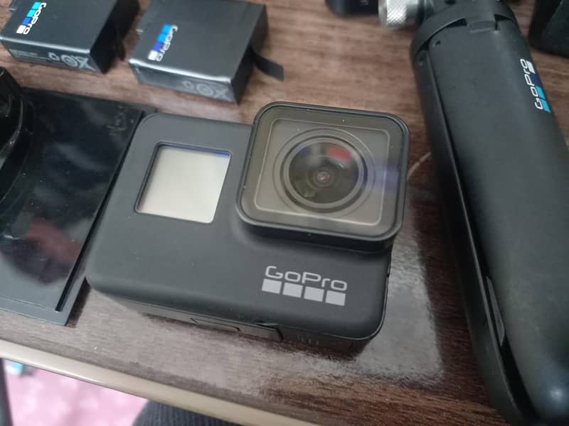 Go Pro hero 7 mint condition - Digital Cameras - 1110653022