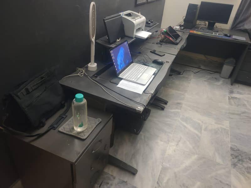 Table/ COMPUTER TABLE/L-shaped COMPUTER DESK - Office Tables - 1110673190